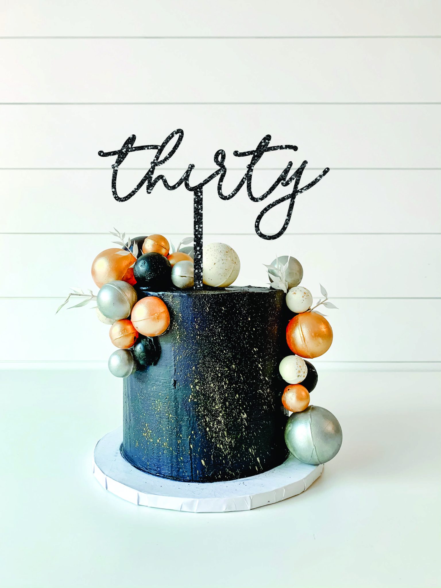 Thirty cake topper – Laser and Lace